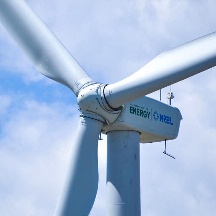 Develop and optimize a wind turbine offer to become the leader in a ...